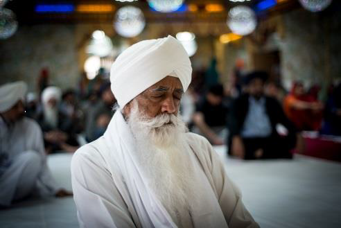 UK Sikh Community Joins Millions in Global Prayer to End Famine ...